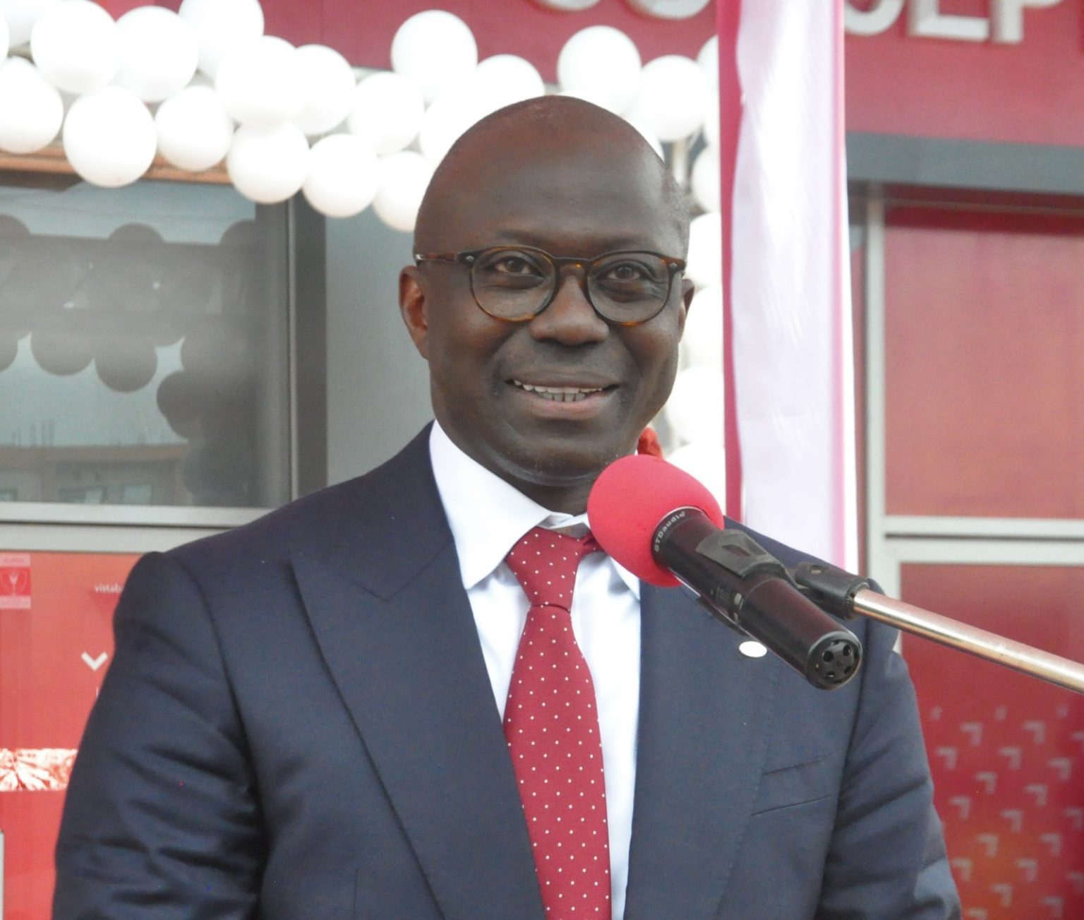 Concept Store Vista Bank Burkina: la banque et divers services pour une ...